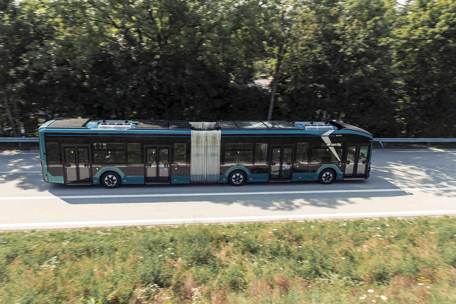 Hivatalos gyári fényképeken az új MAN Lion's City 18 E | Magyarbusz [Info]