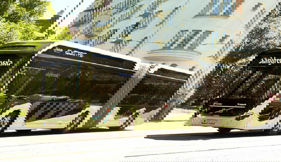 Egy Volvo 7900 EA legyártásával zárult a Volvo Buses lengyel üzemének ...