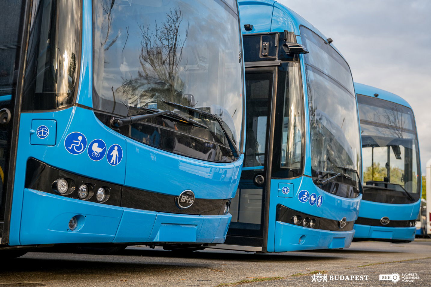 Megérkeztek Budapest vadonatúj BYD eBus B19 villanybusz-flottájának első darabjai | Magyarbusz ...
