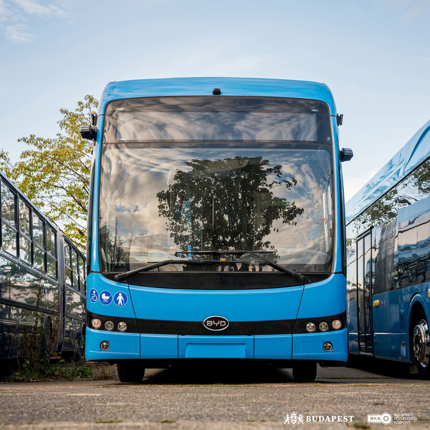 Megérkeztek Budapest vadonatúj BYD eBus B19 villanybusz-flottájának első darabjai | Magyarbusz ...